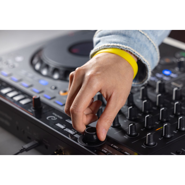 Pioneer DJ AlphaTheta DDJ-GRV6 - Contrôleurs DJ USB - Energyson