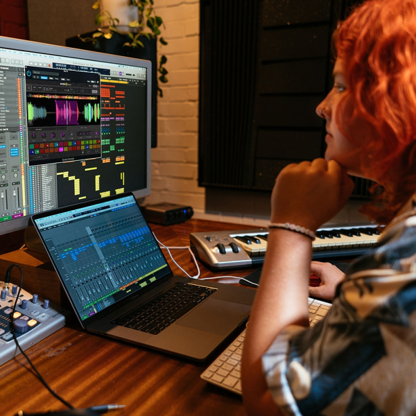 Serato Sample Plug-in stems temps réel, compatibilité DAW - Energyson